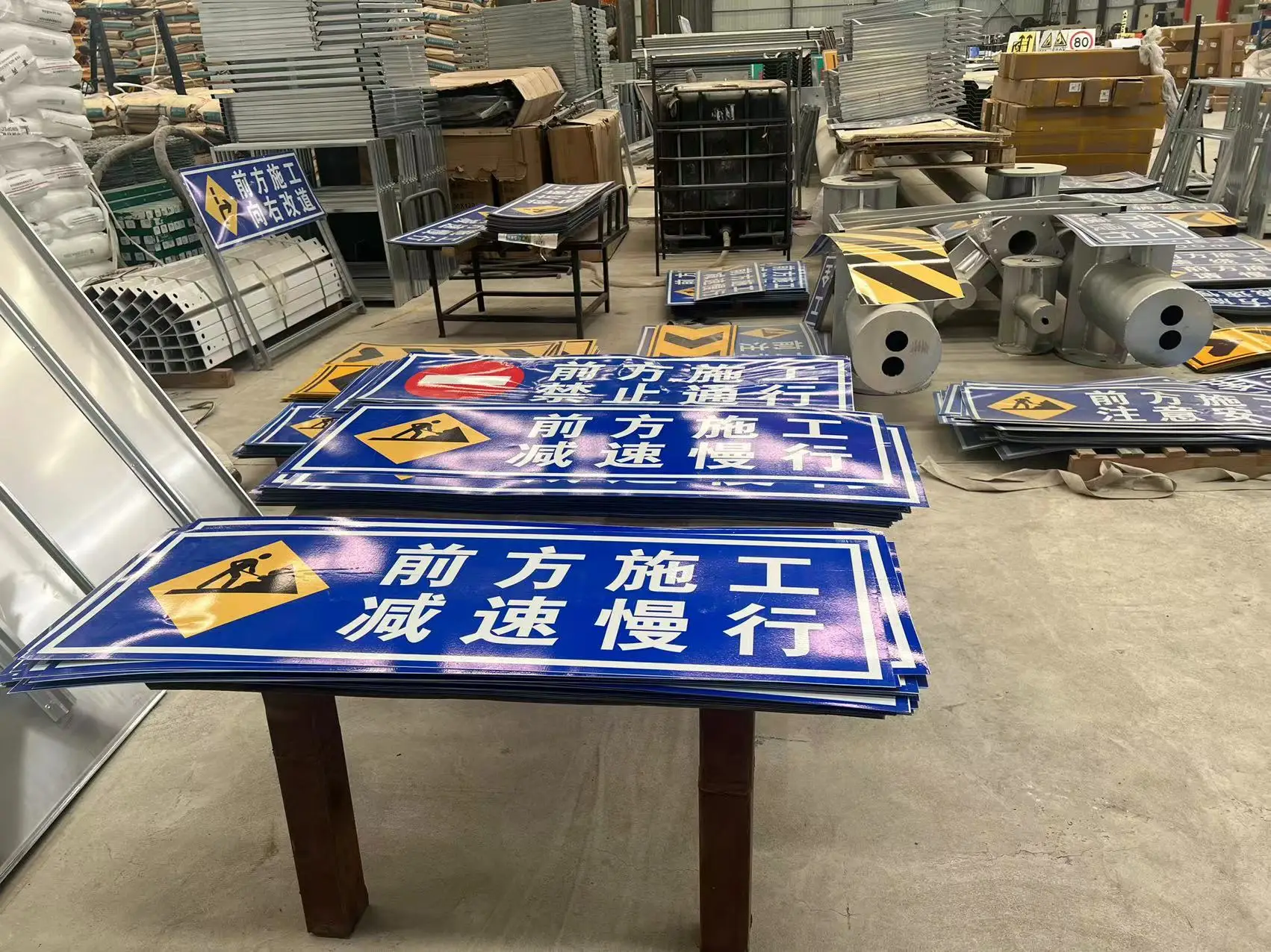 Customized Design Traffic Reflective Warning Sign Road Work Ahead Road ...