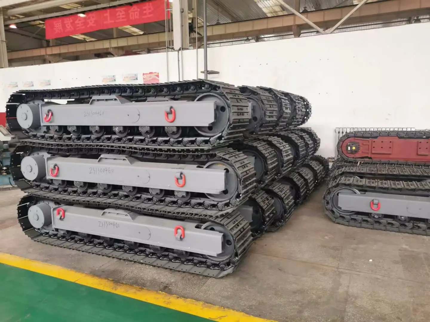 Tracked Chassis System for Excavators - Durable & Efficient