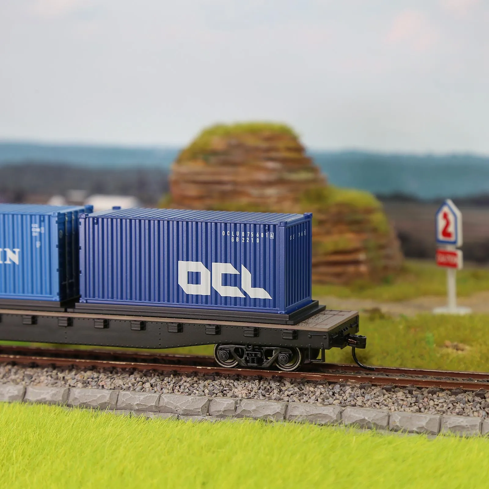 HO Scale 1:87 20ft Shipping Container Model Railway C8726