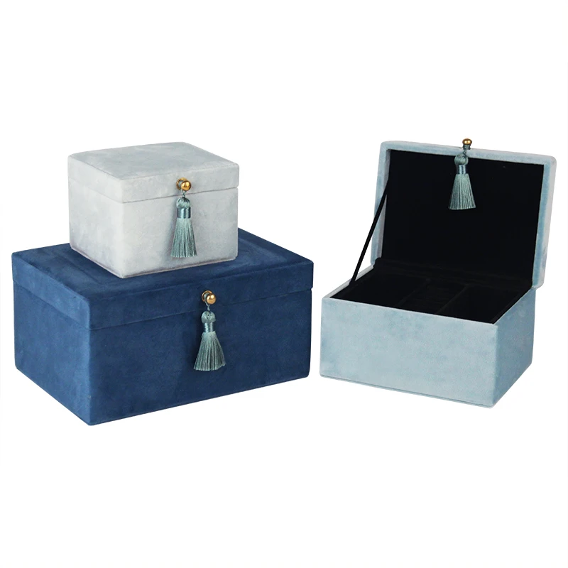 Organize Your Jewelry with Our Travel Velvet Storage Box