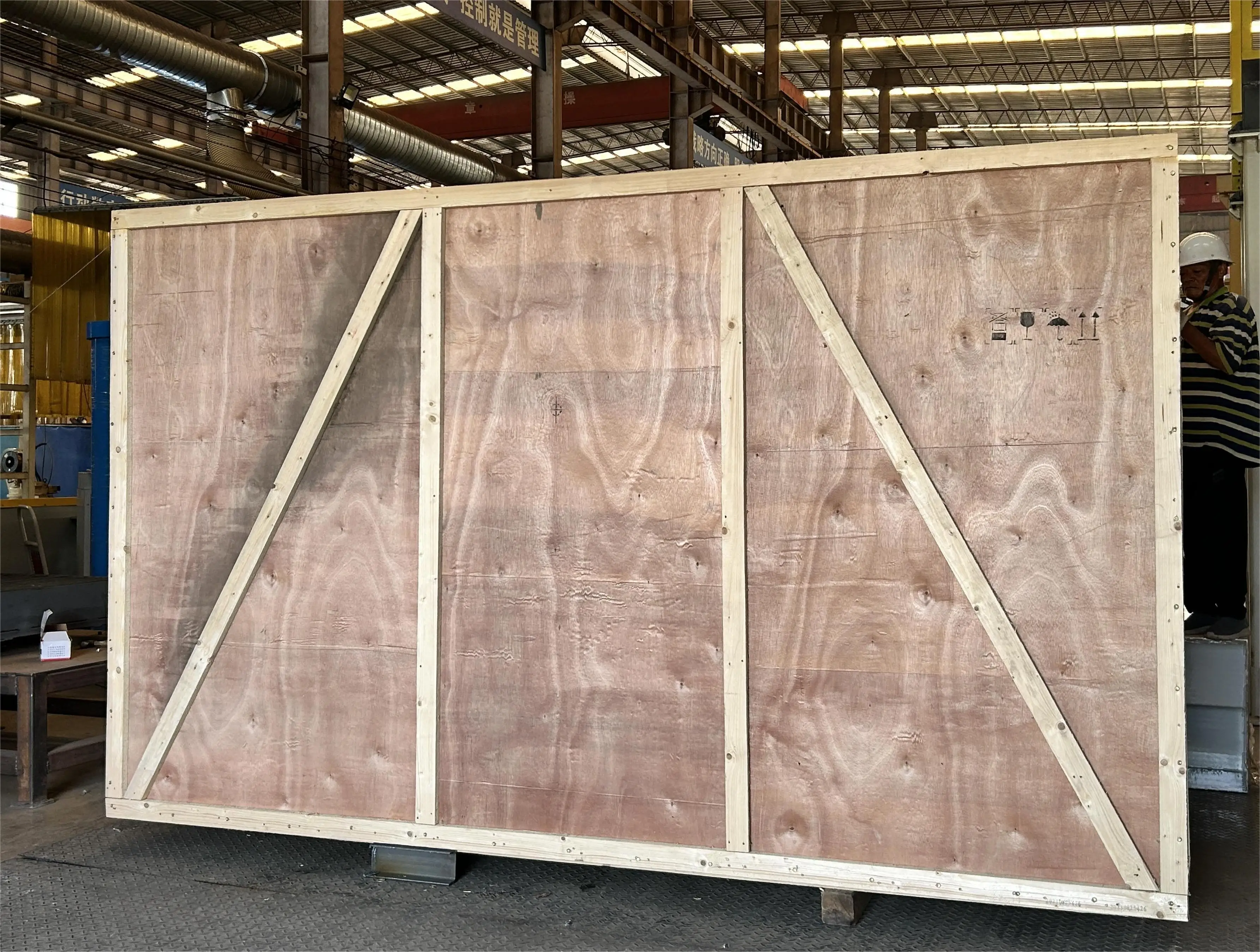 Mobile Industrial Robot Arm 8kg Payload 6 Axis Industrial Robot With ...