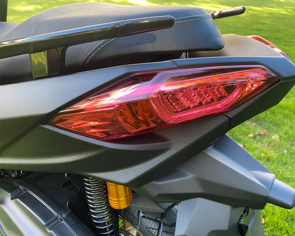 XMAX 200CC Gasoline Motorcycle - 125KMH Max Speed Engine