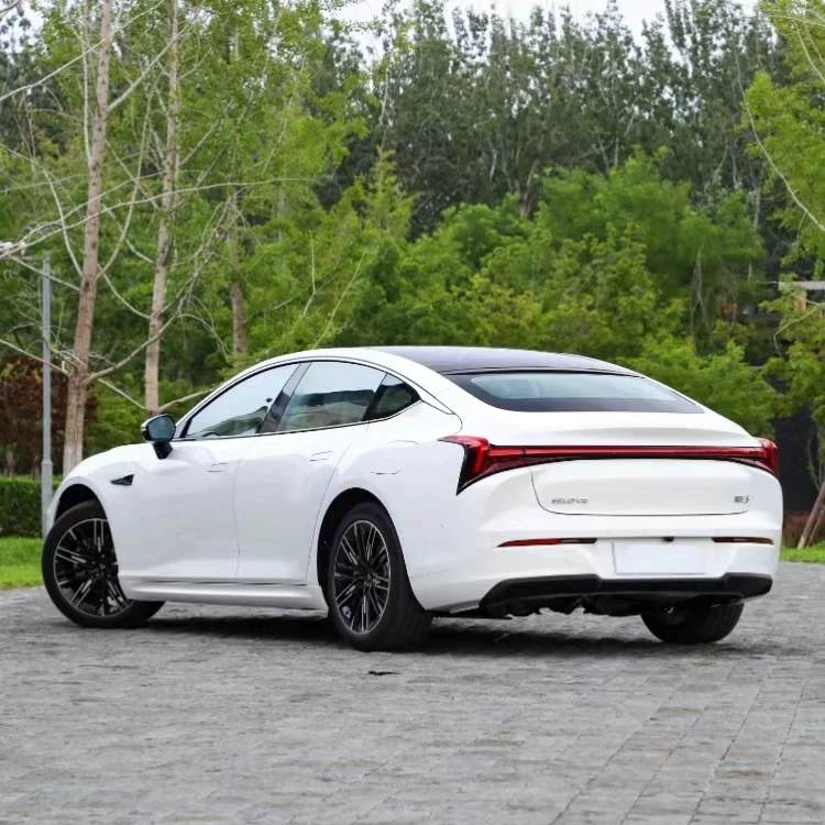 Luxury Fast Automobile Neta S 715km High Speed Sedan Sport Electric Car ...