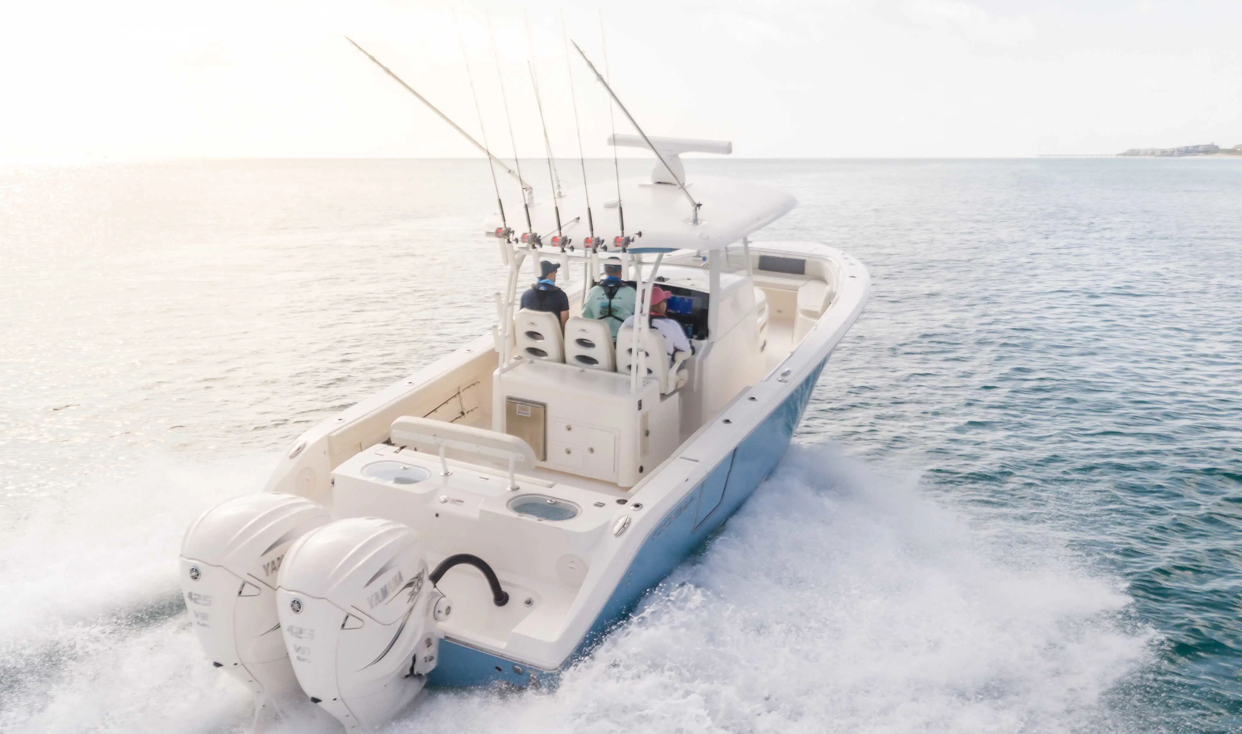 Kinocean Luxury Yacht - Eco-Friendly Deep-V Fishing Boat