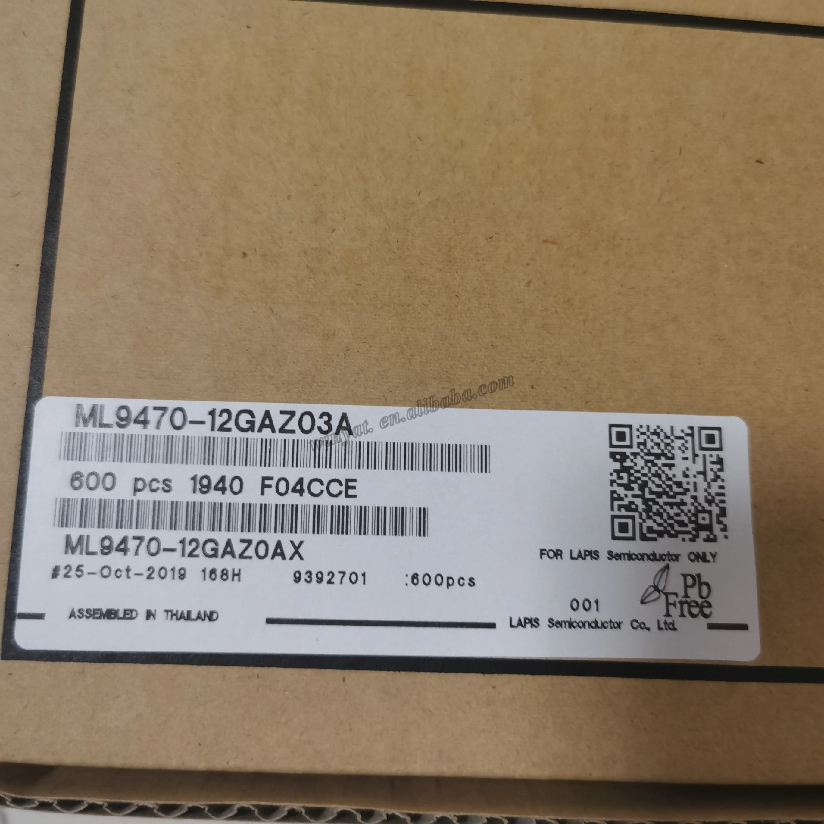 Original 100QFP LCD Driver IC ML9470-12GAZ03A - New