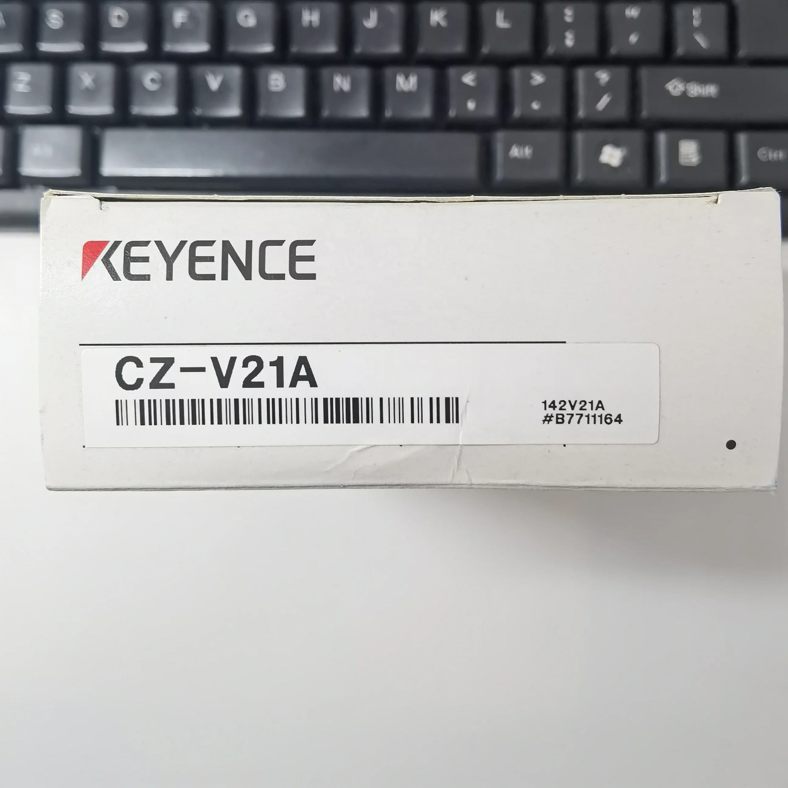 Keyence Amplifier Unit Main Unit Npn Cz-v21a For Rgb Digital Fiberoptic ...