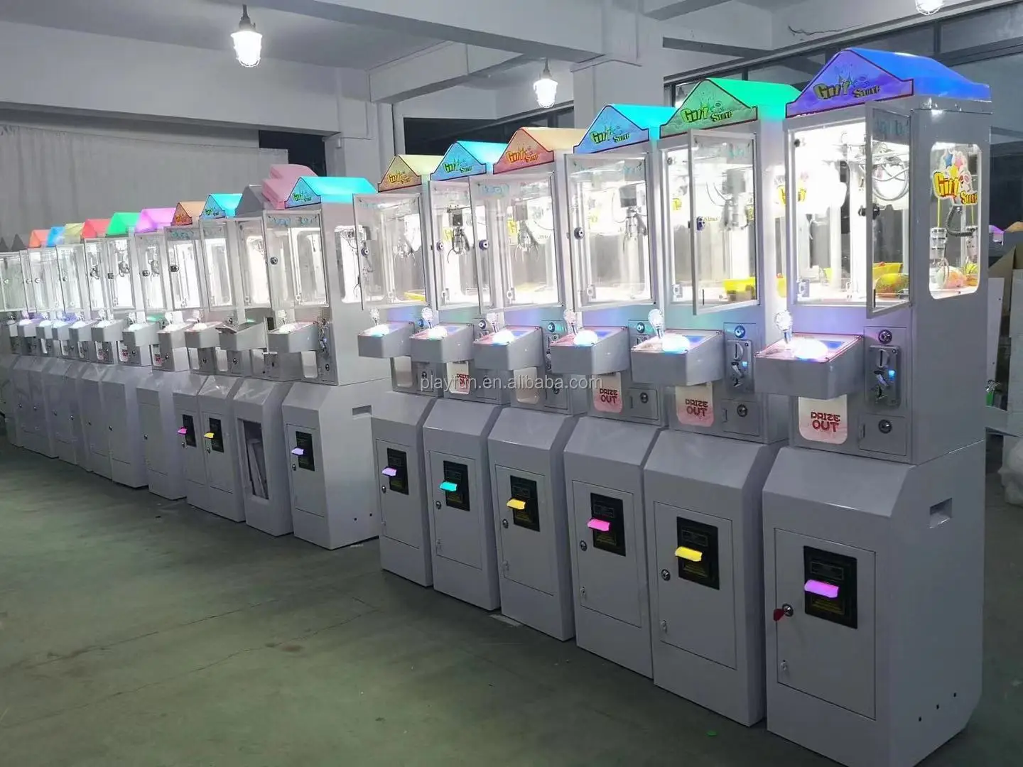 Playfun Wholesale Coin Operated Candy Vending Machine Mini Claw Machine ...