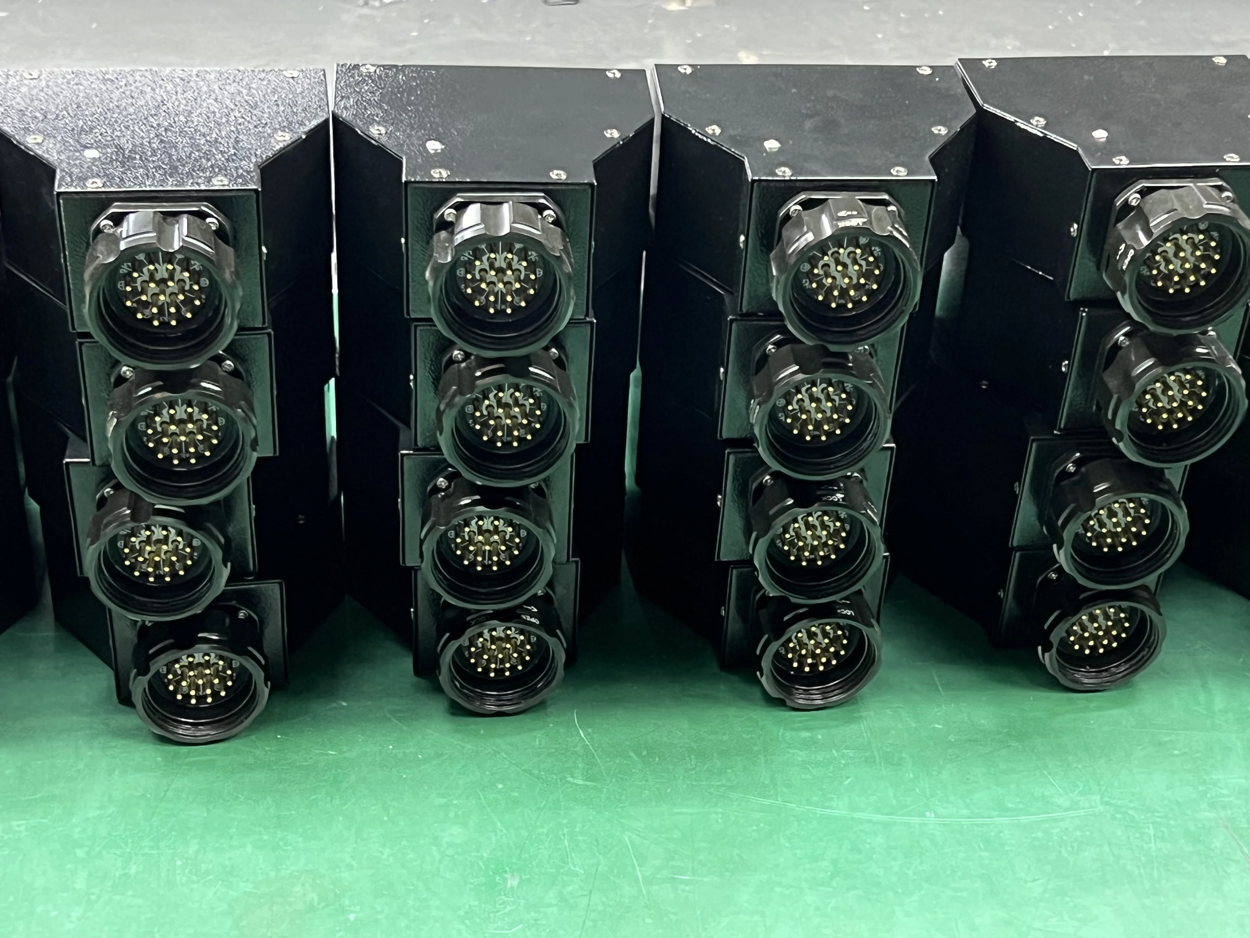 19pin Socapex Splitter Box - 1 in 2 Out Power Connector