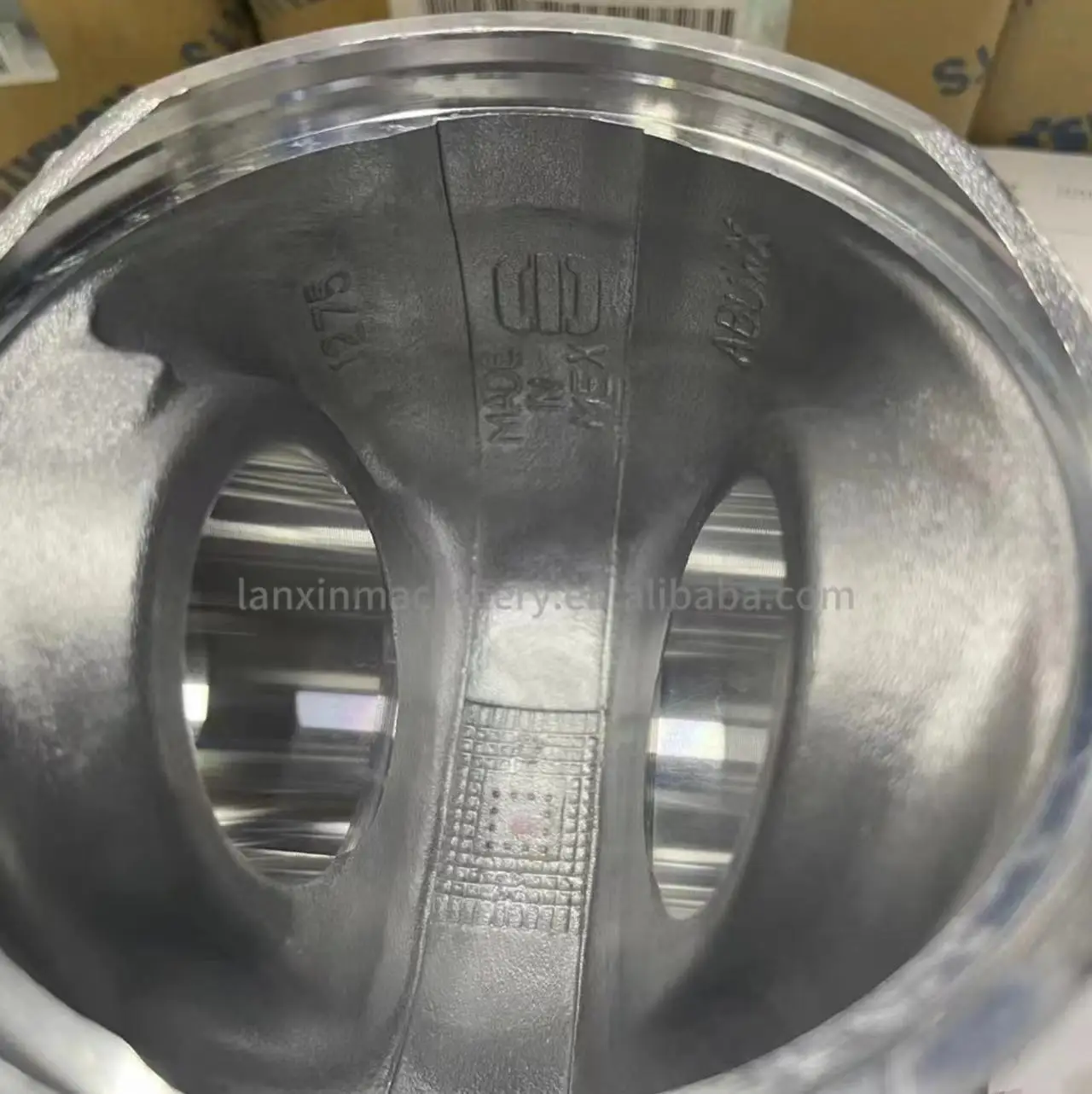 Komatsu diesel Engine Piston Set 6D114-2 Direct Injection Original ...