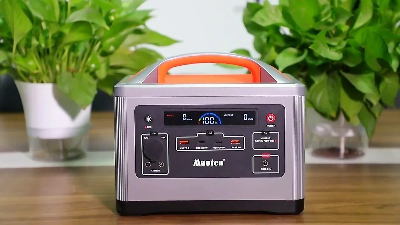 High Capacity Portable Solar Generator 700w 500wh With Pure Sine Wave ...