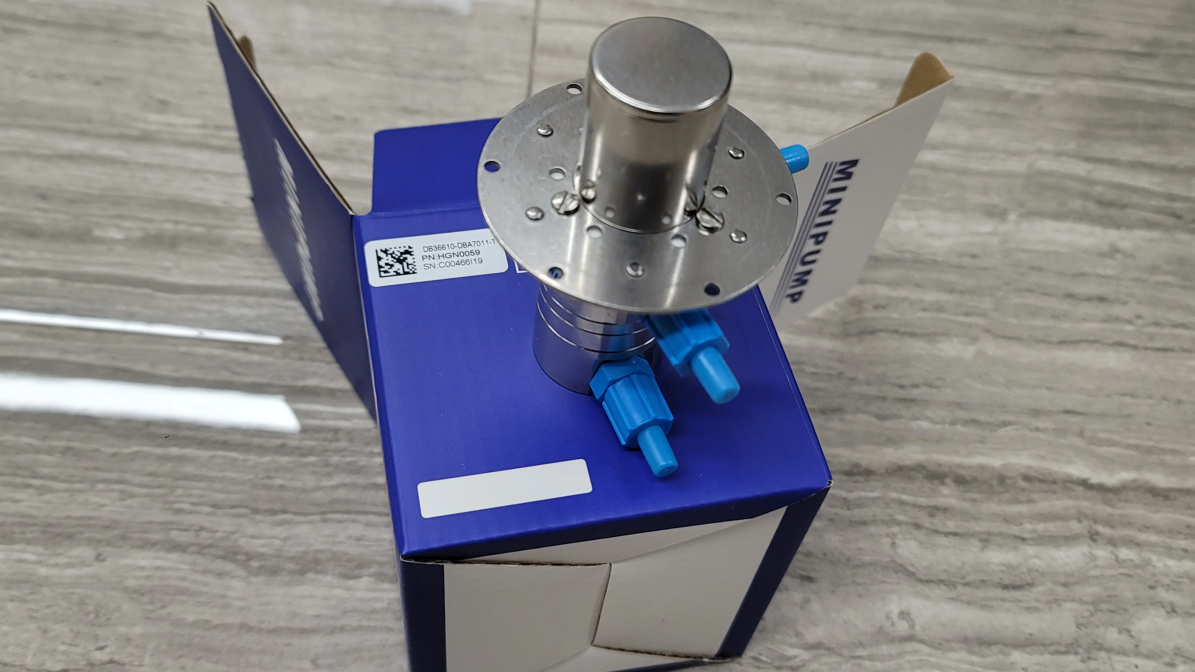 VJ 395631 DUAL HEAD BEACON KIT - Reliable Spare Parts