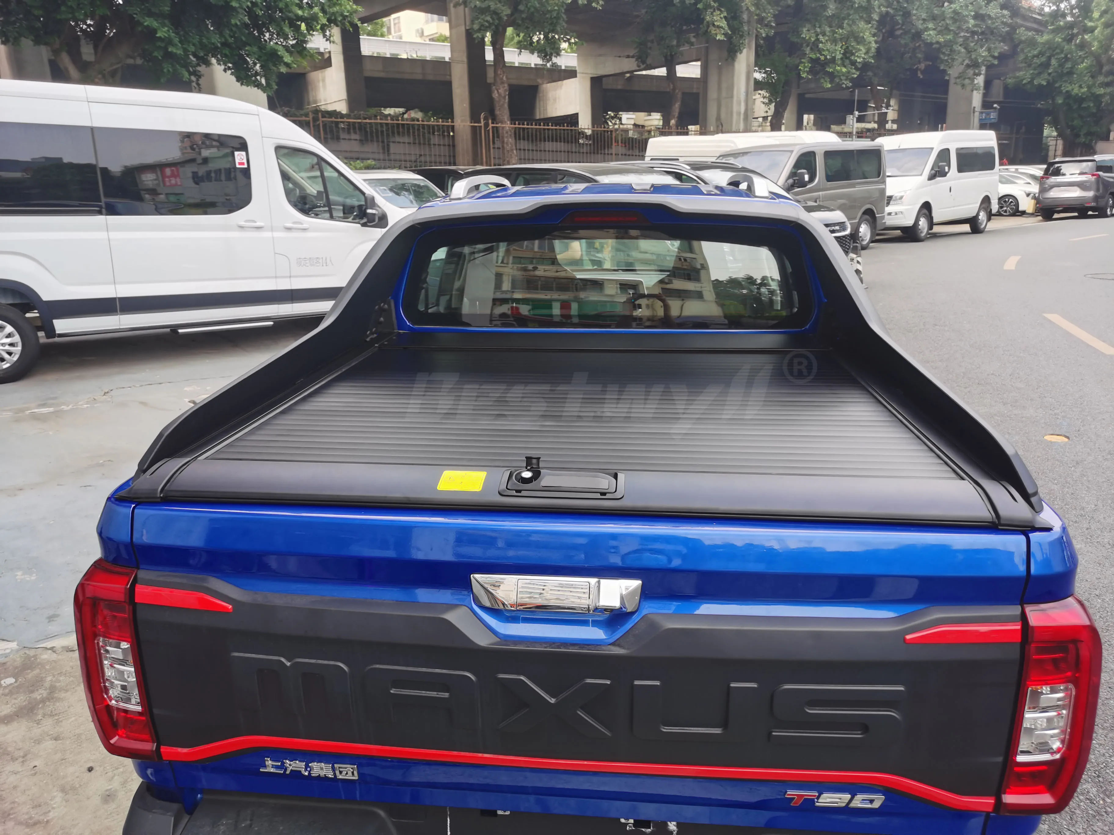 LDV Maxus Tonneau Covers - Durable & Retractable Solutions