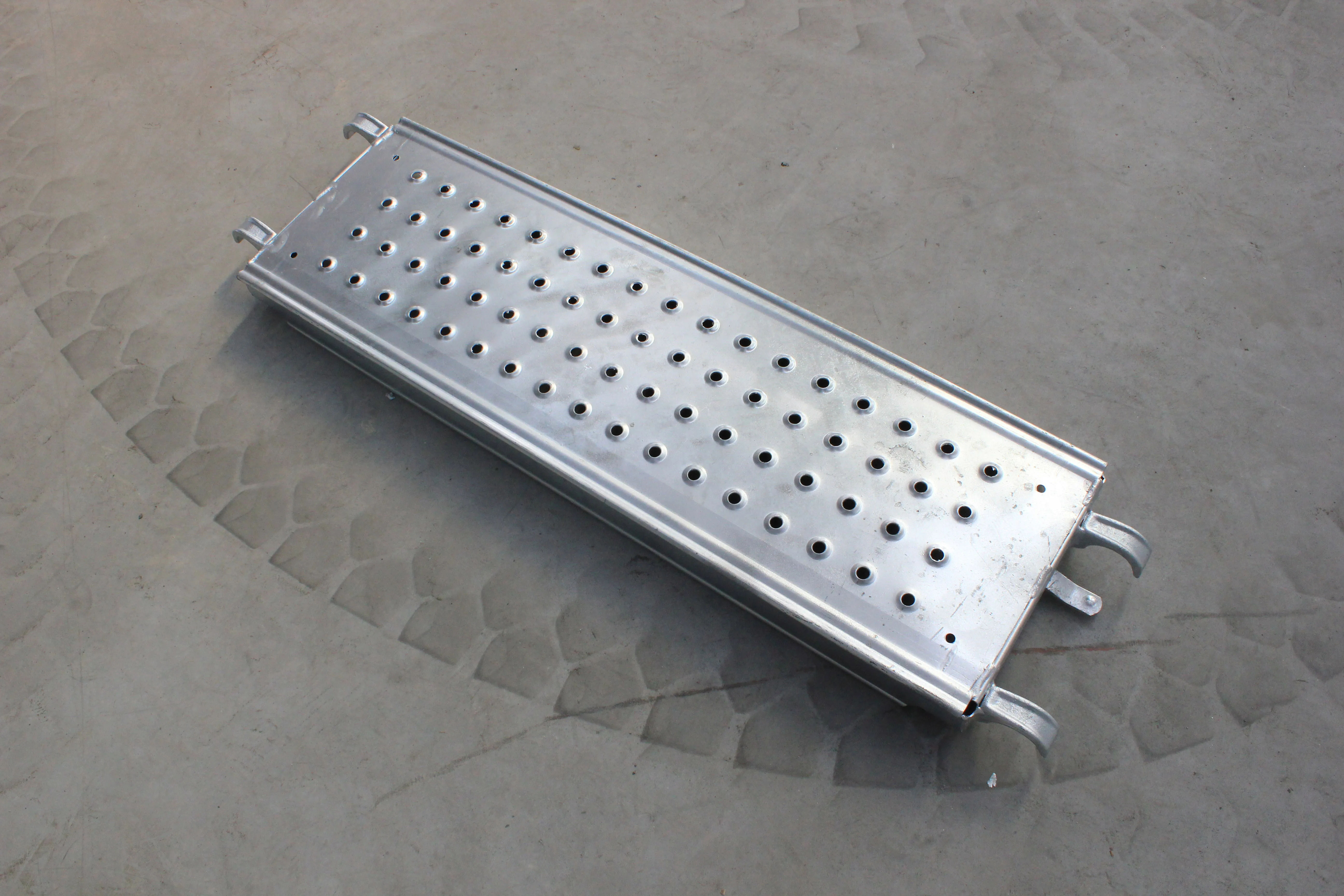 Aluminum Scaffold Planks with Trapdoor Plywood - Stable & Durable