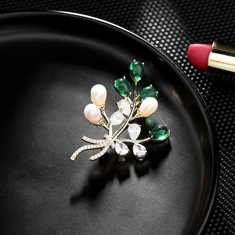 Roche OEM Broche Elegant Zirconia Bouquet Pearl Brooch| Alibaba.com