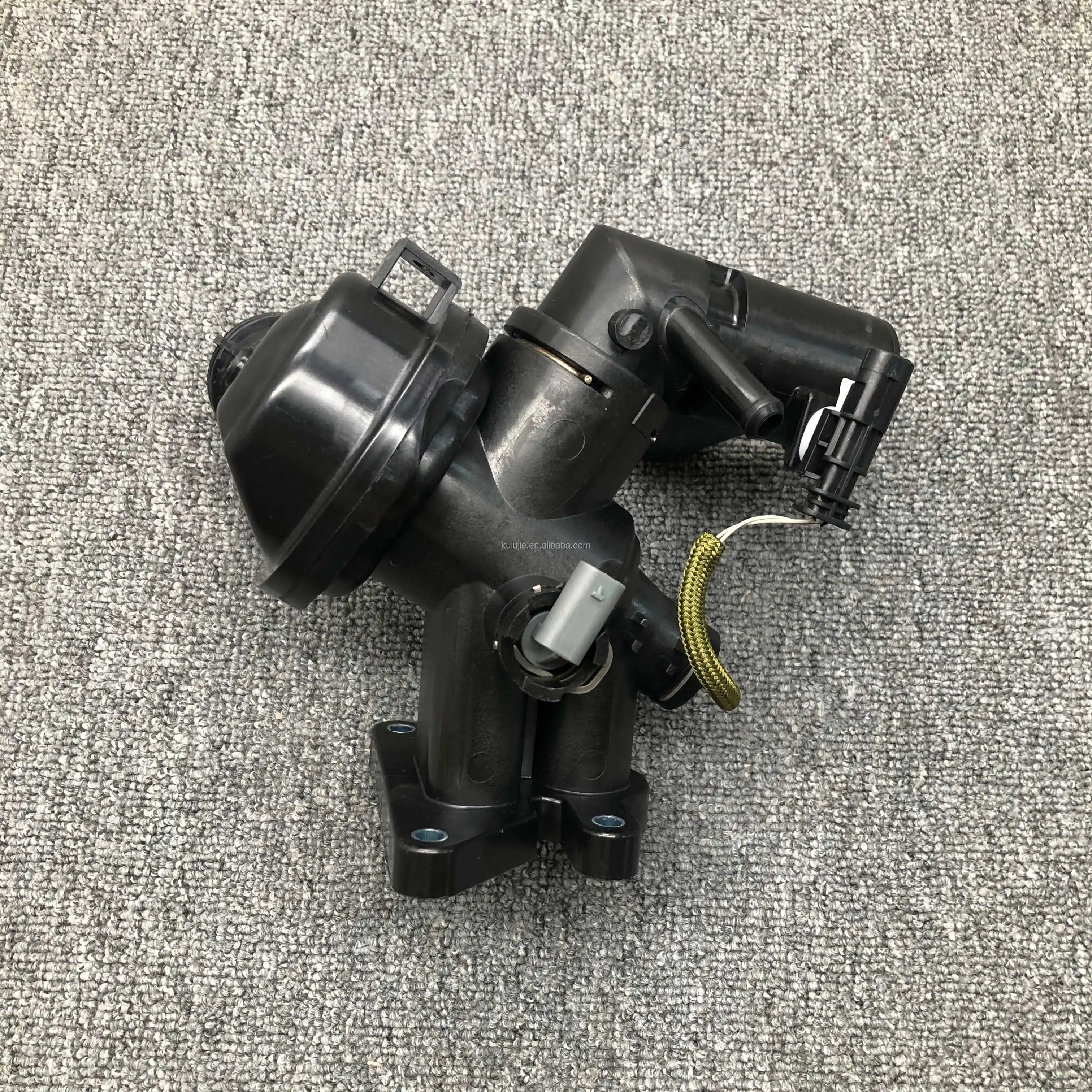 Auto Parts Car Thermostat Housing For Land Rover Discovery L319 Range ...