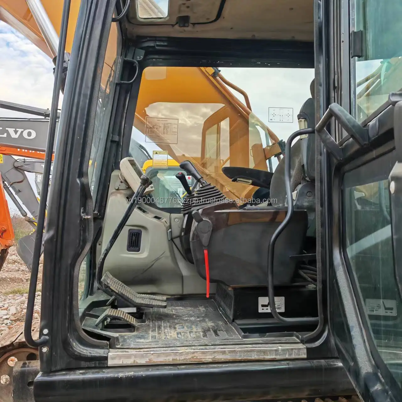 High Performance Earthmoving Excavator Used Sany135c Sells Sany 13tons Of Machines At Low Price ...