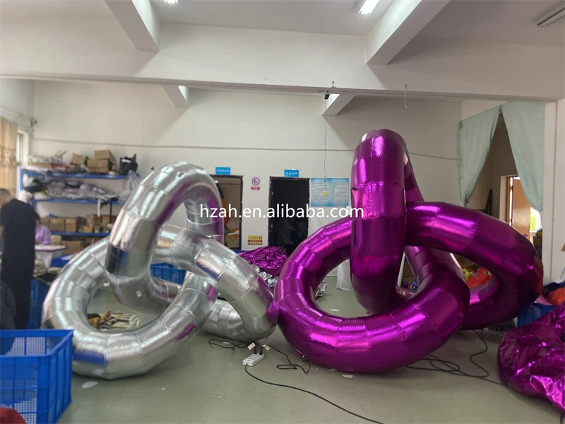 Red Knot Inflatable Mirror Balloon - Perfect Party Decoration