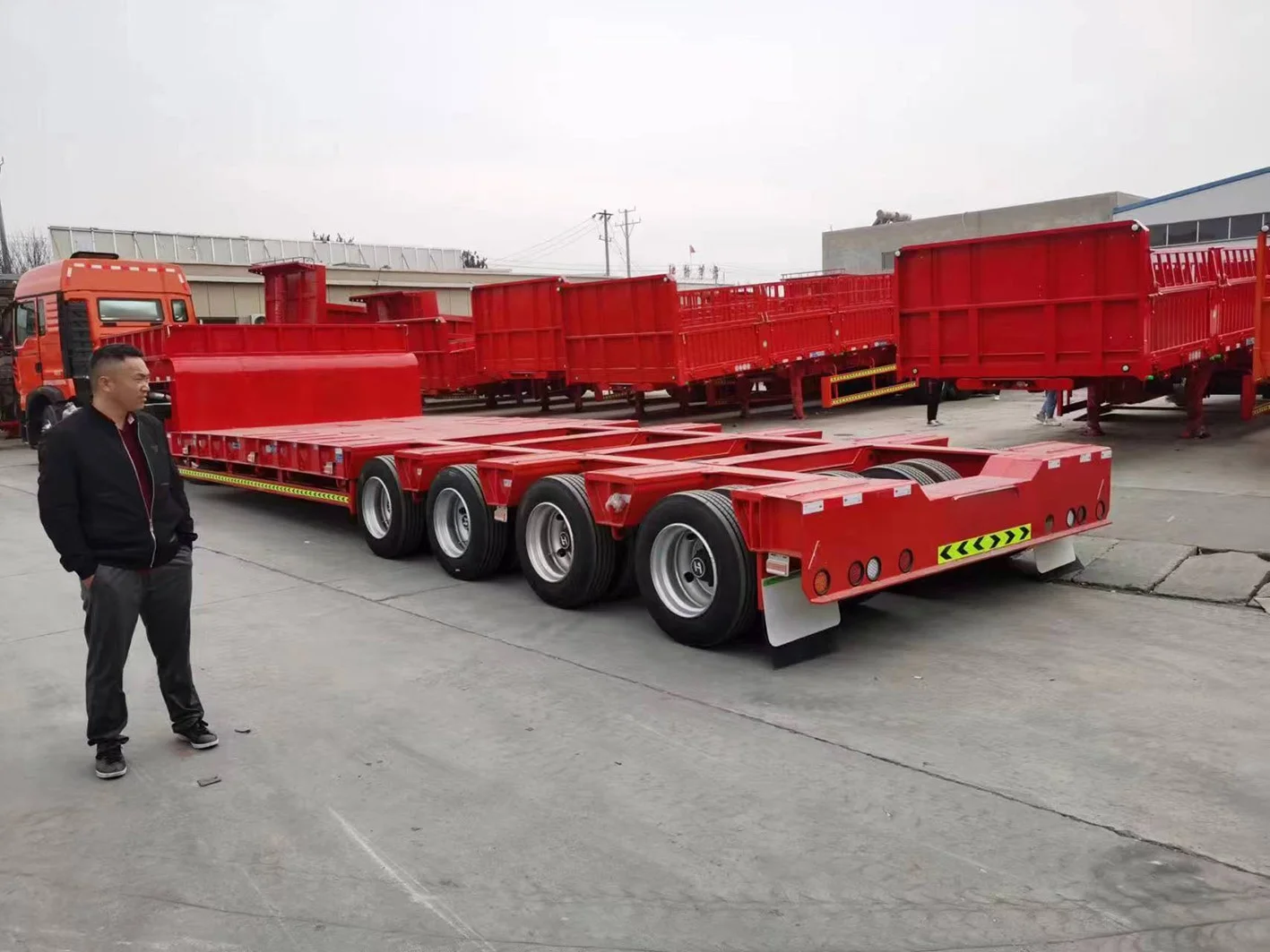 Heavy Duty 3 Axles Low Bed Semi-Trailer/Head Truck 40 Tons Capacity ...