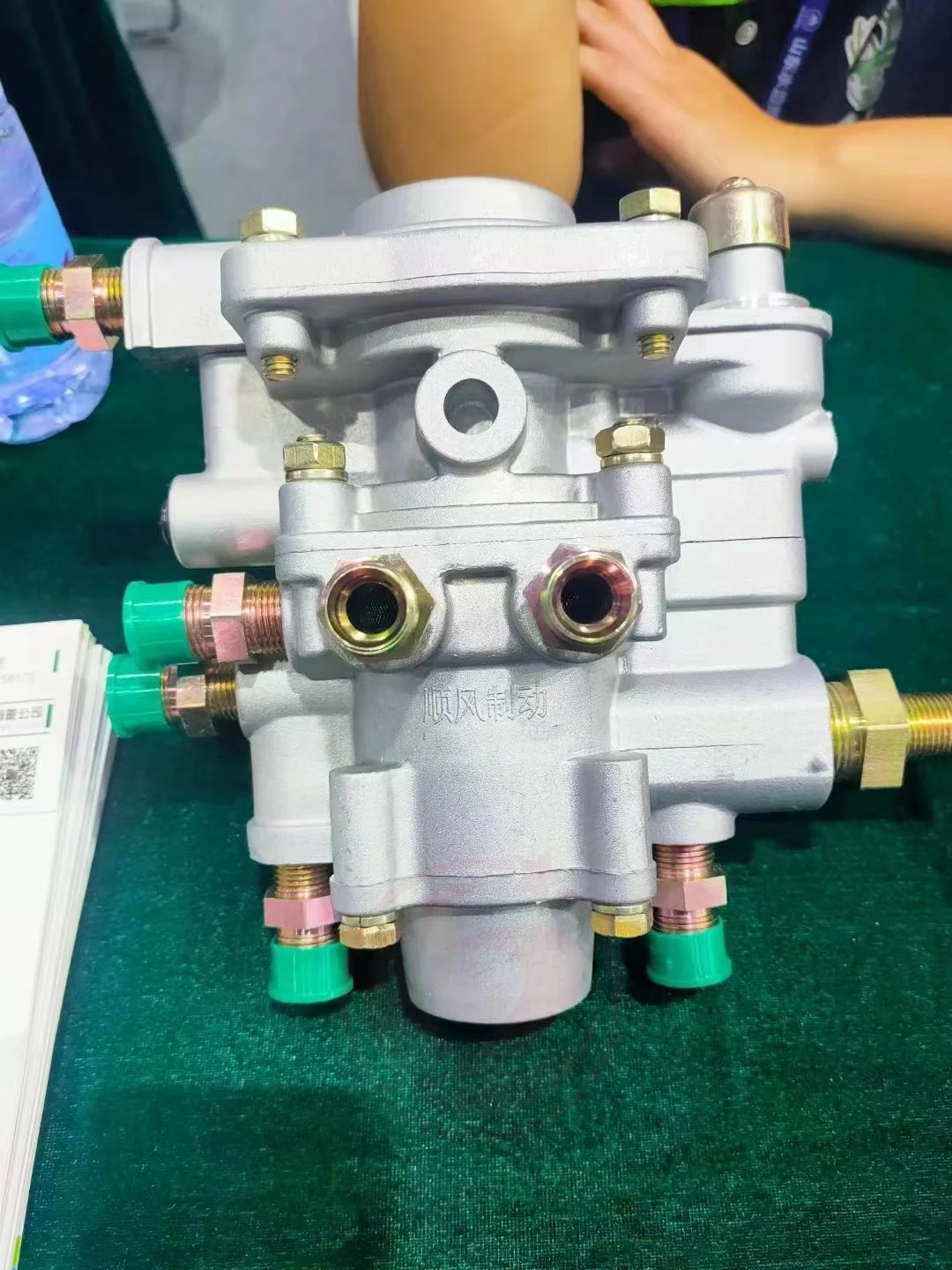 Mechanical ABS Three-axle Synchronous Emergency Relay Valve II for ...