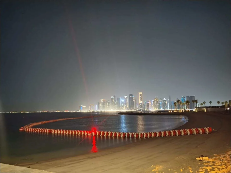 Durable Plastic Water Wave Breakwaters - Floating Barriers