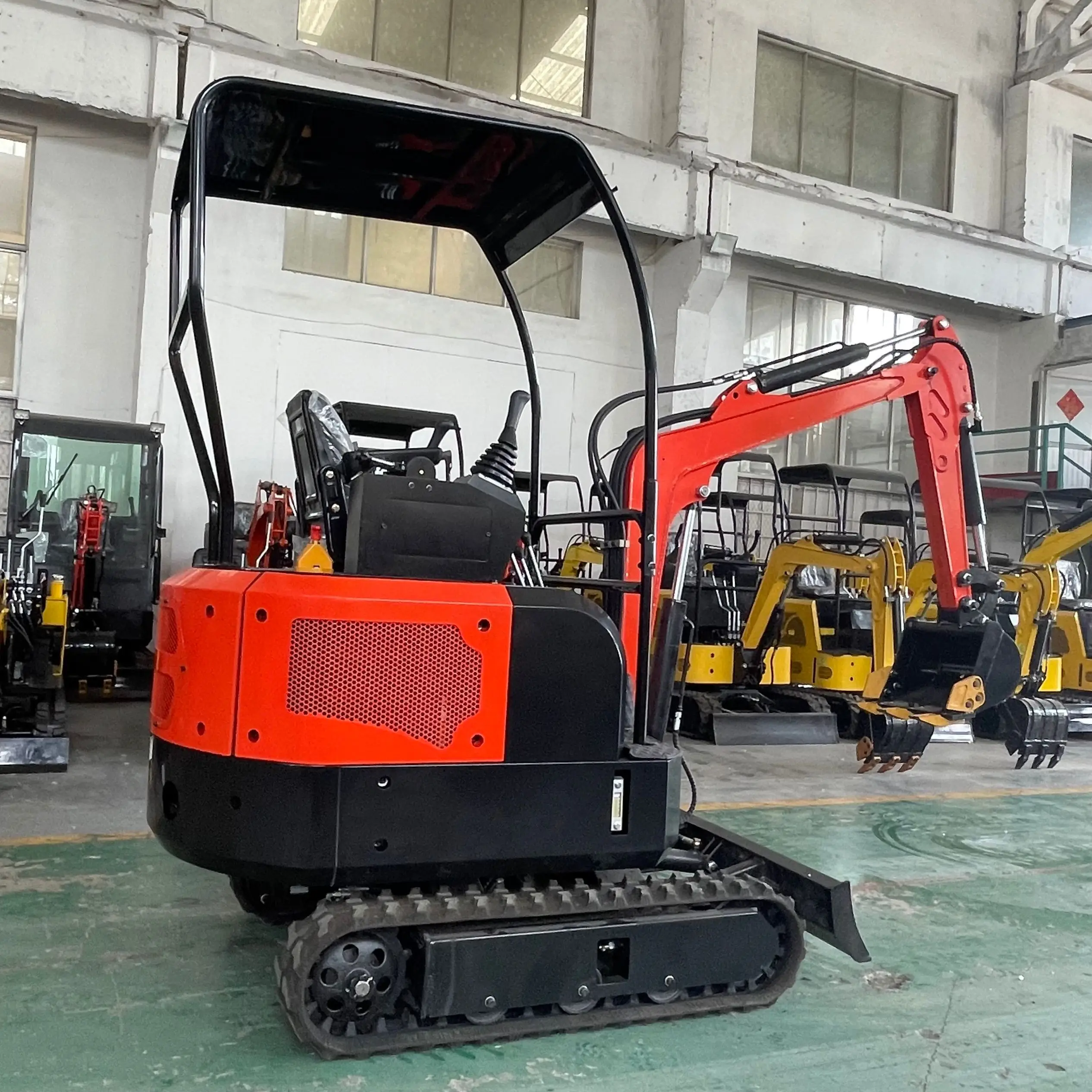 Cheap Accessories 800kg Mini Excavators' Ripper/rake/hammer in Stock
