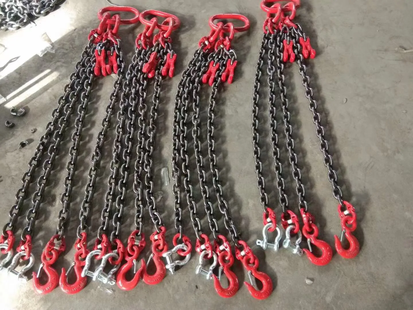 4 Leg Lifting Chain Sling - Durable & Adjustable Solution
