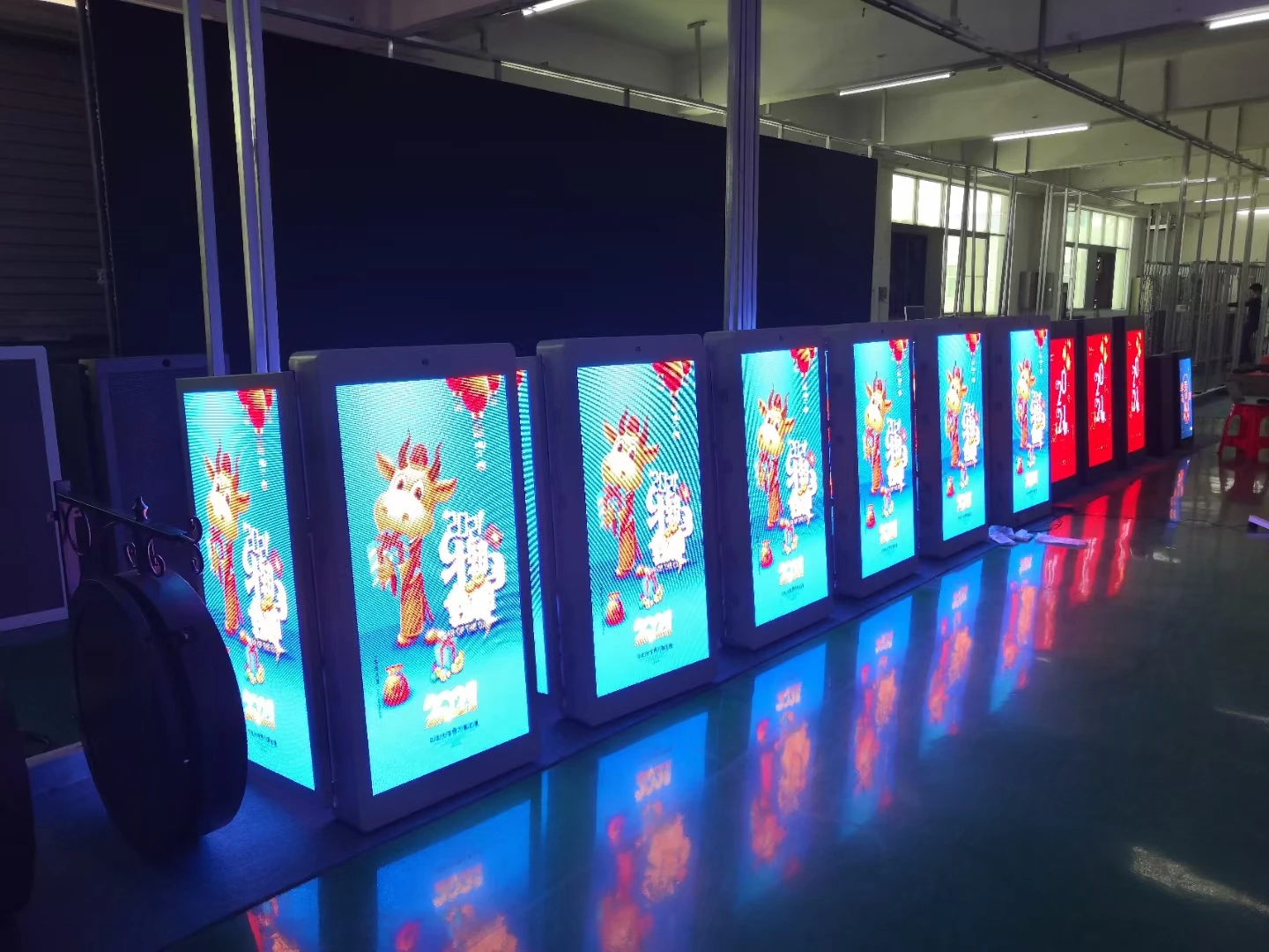 Outdoor LED Display P4 P5 P6 - Street Lighting & Advertising