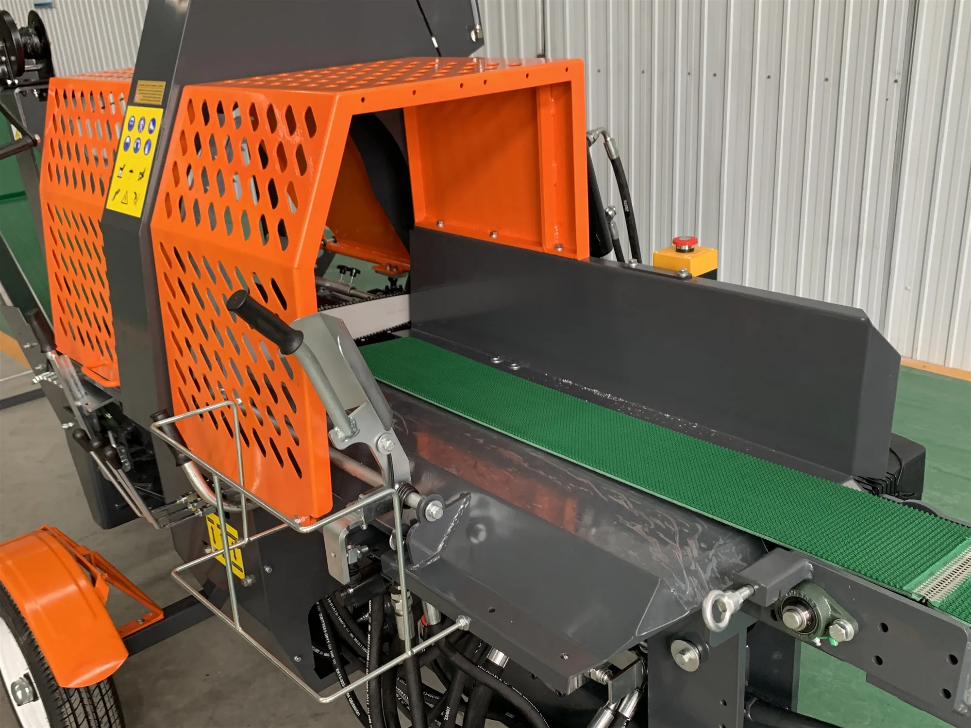 Forest King 20ton Firewood Cutter Processor Engine New Product 2020