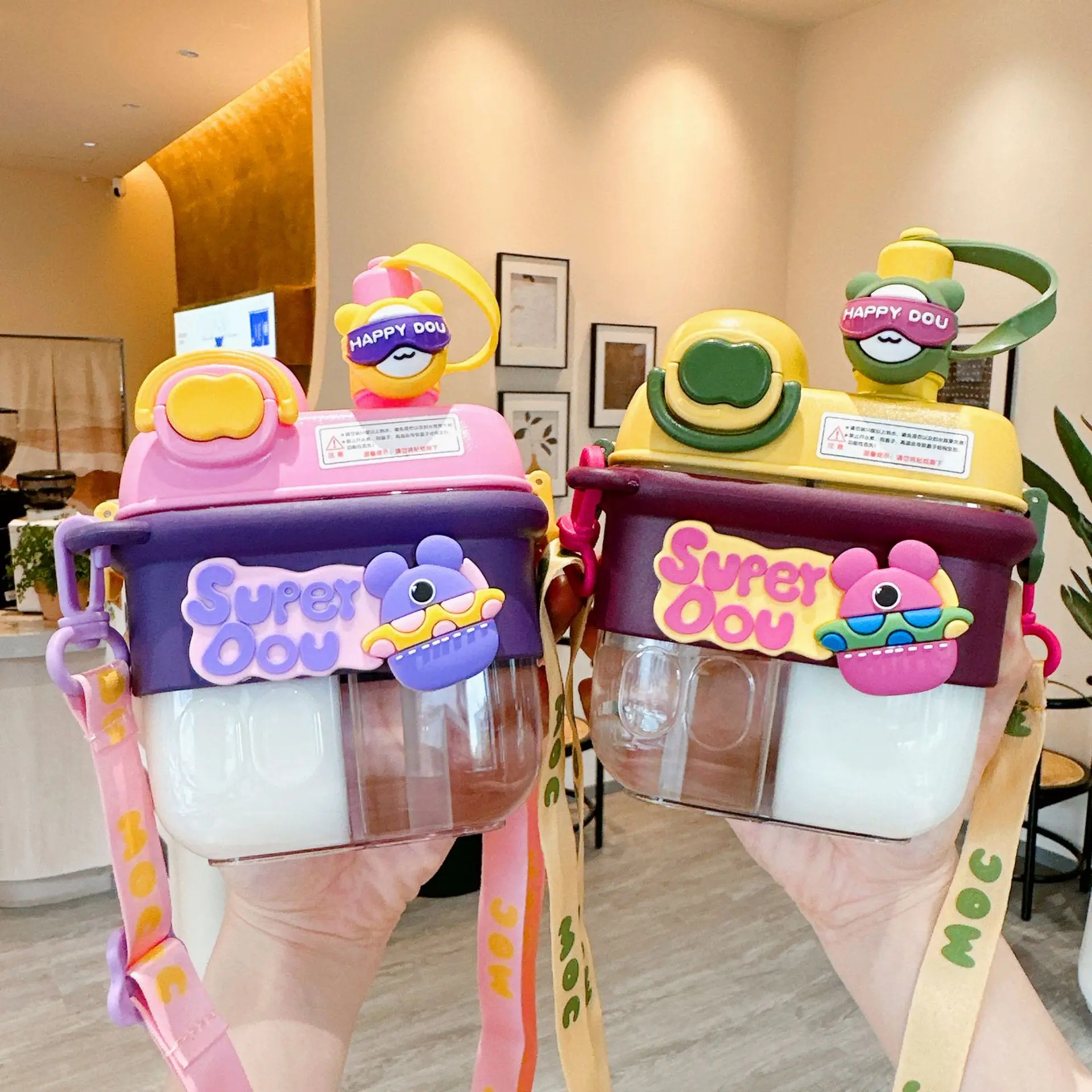 wholesale New 2023 Cartoon children outdoor Cute kids 500ml plastic water bottles with two long ...