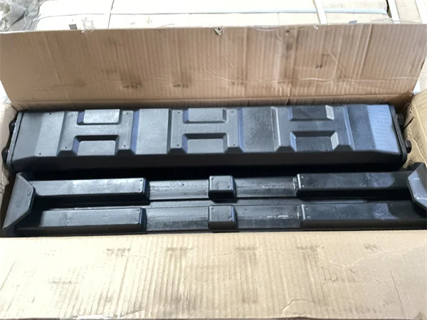 230mm 350mm 400mm 500mm Fastener Polyurethane Rubber Crawler Crane ...