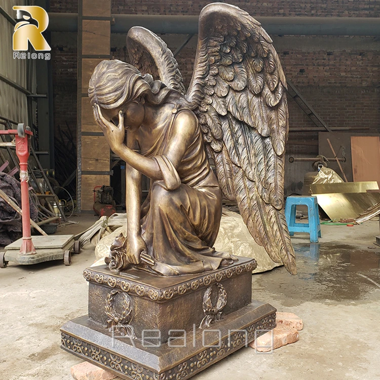 Weeping Angel Garden Statue