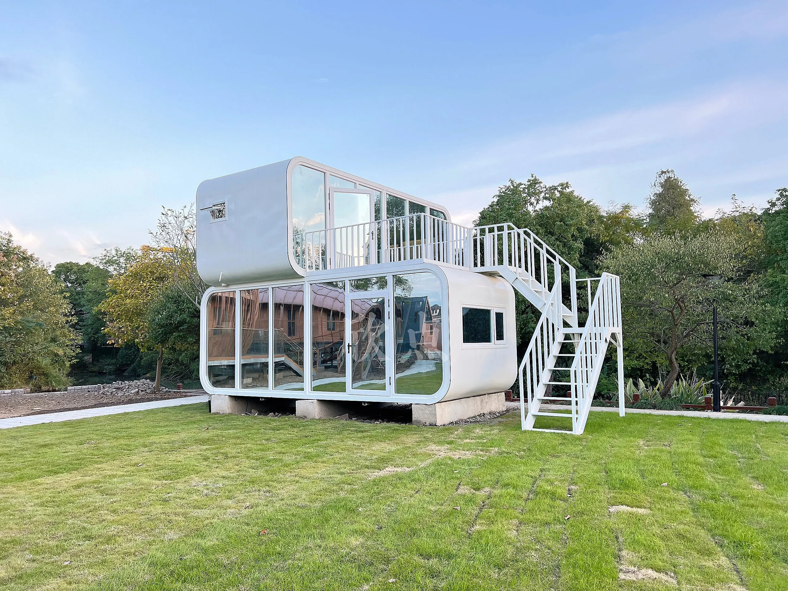 Bathroom Vanity Tiny Eco Apple Cabin Beach House Prefab House Luxury ...