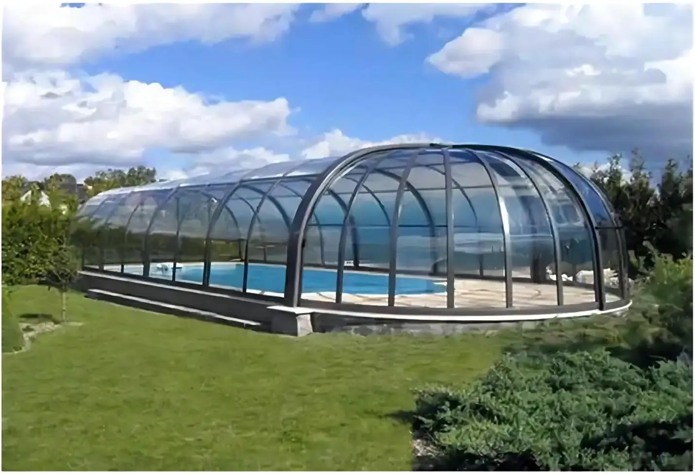 Aluminum Pool Enclosure - Durable, Customizable, and Stylish