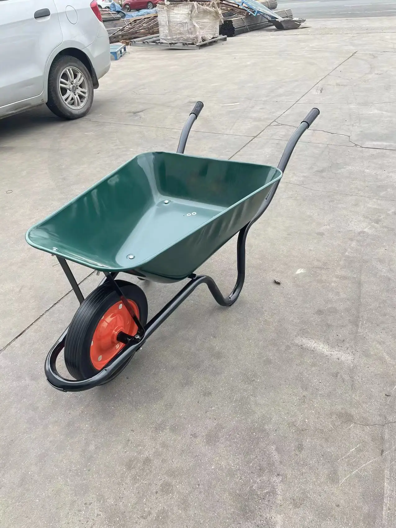 South America TURPER Style Farming Tool and Construction Wheelbarrow ...