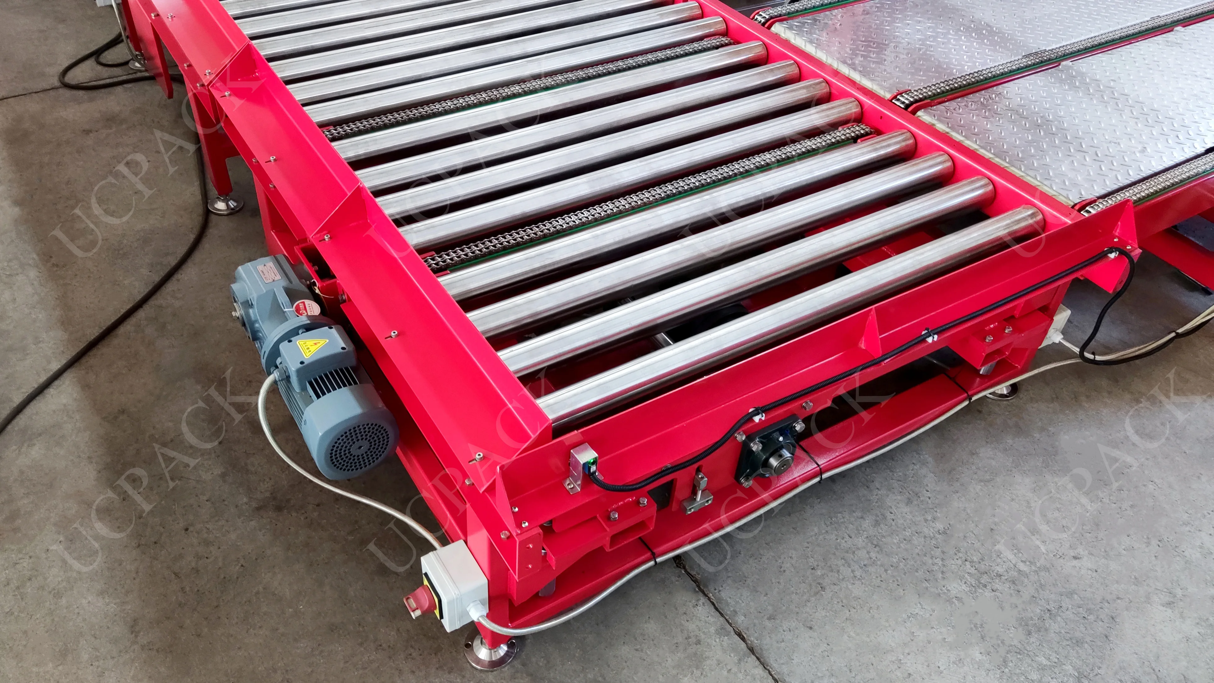 Right Angle Gravity Pallet Lifting Transplanting Transfer Roller Chain ...