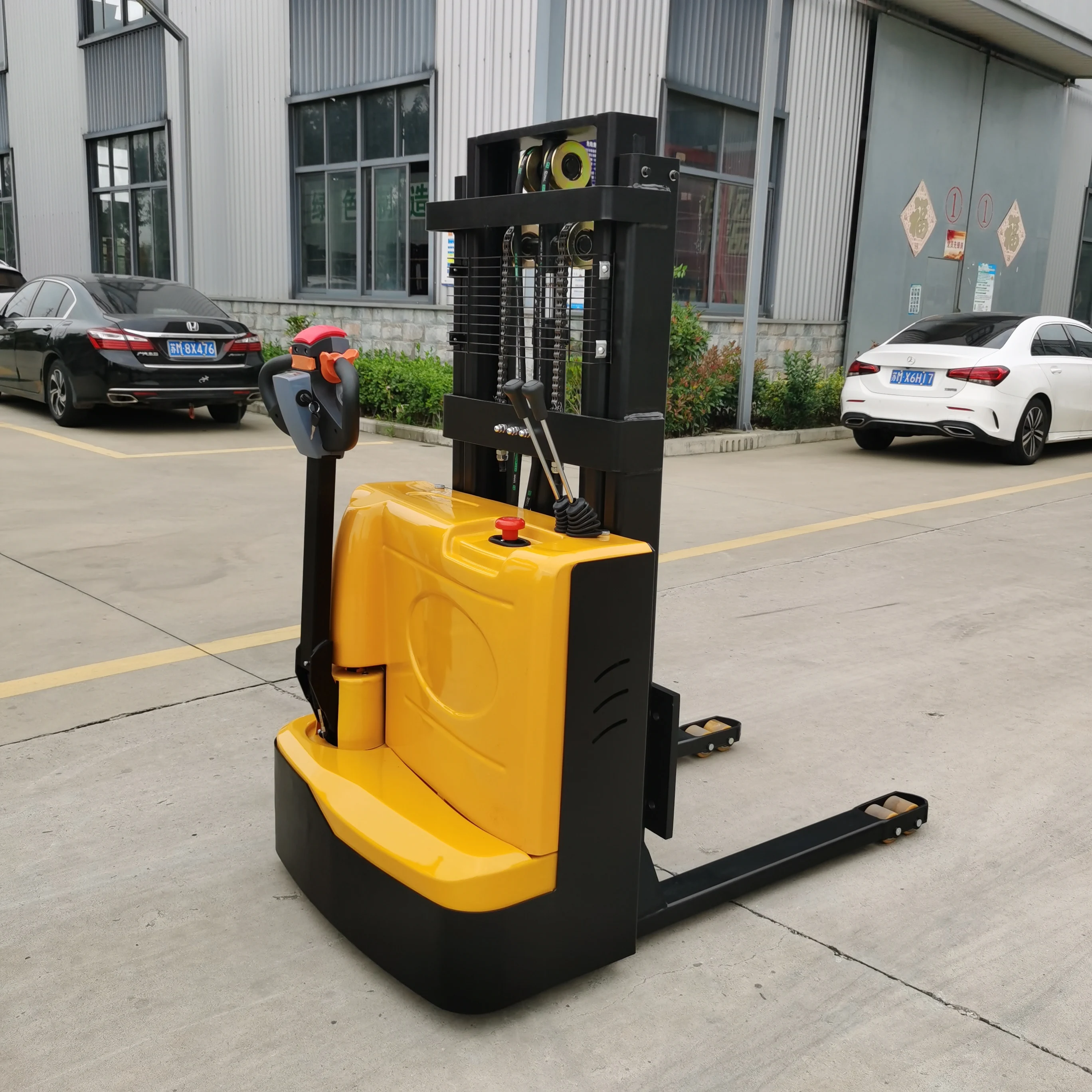 Ride-on Electric Pallet Stacker - Efficient Loading & Unloading
