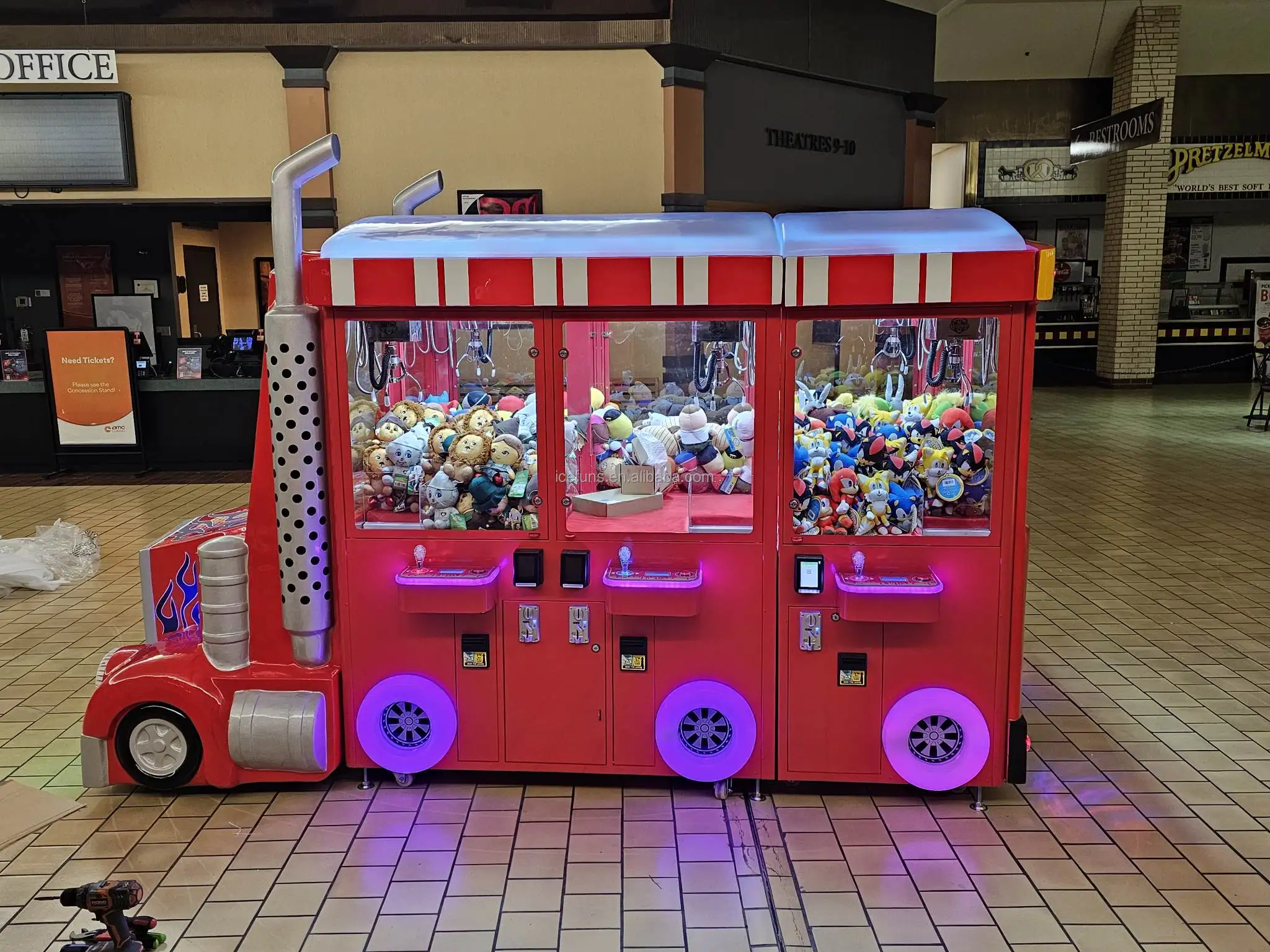 6 Player Prize Cube Crane Carousel Crane Claw Machine for Entertainment