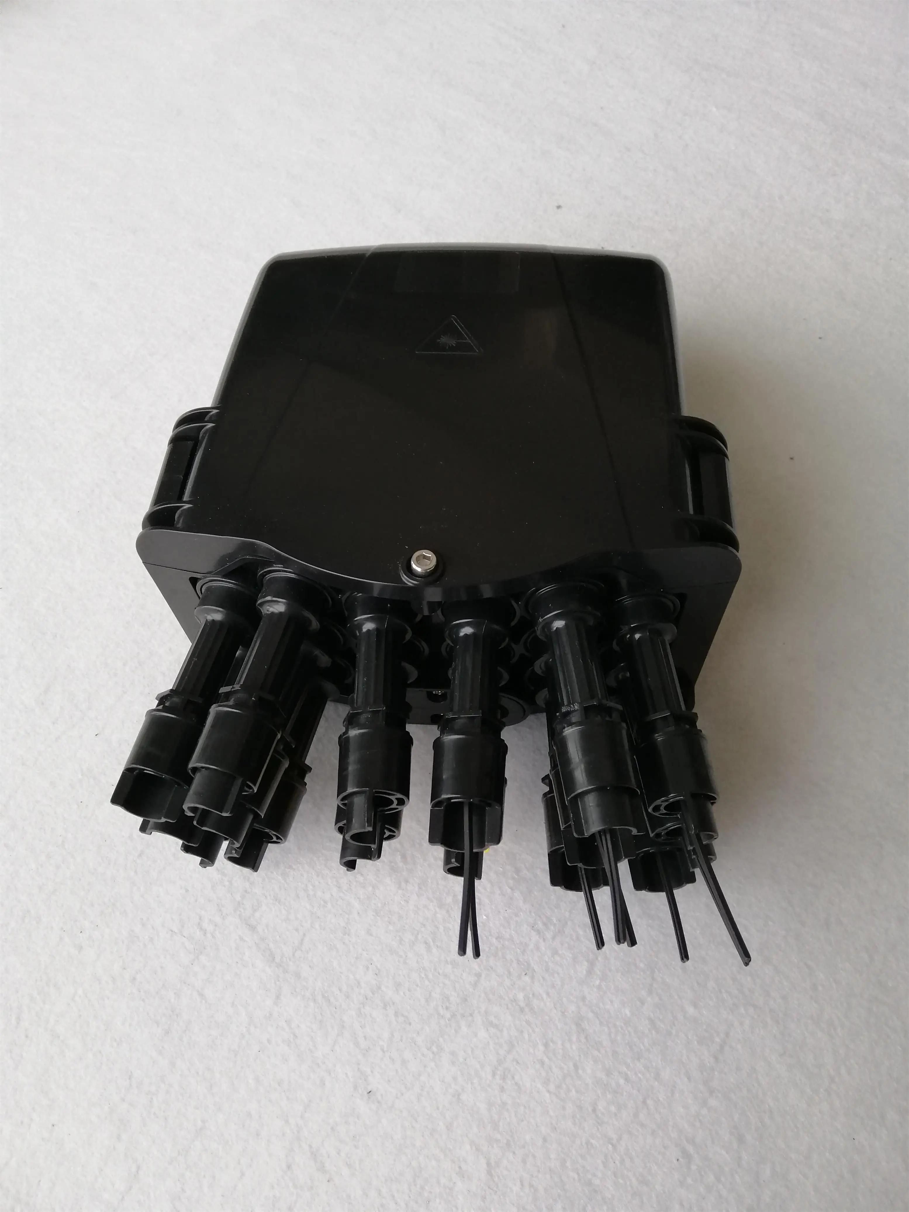Outdoor Wall Mounted Fiber Optic Terminal Box 16 Sc Adapter Output ...
