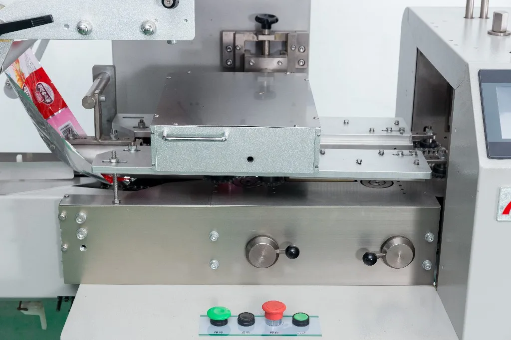 On Edge Packing Machine - Efficient Biscuit Packaging