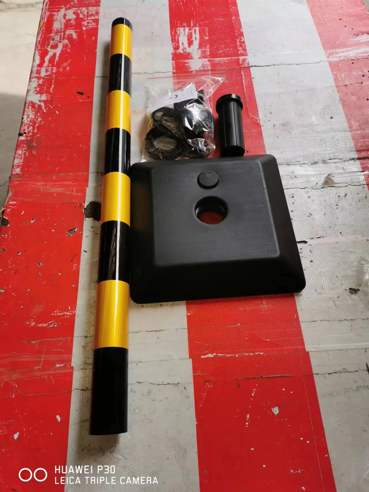 Movable Warning Post Base Hollow Sand Injection Sign Post Isolation ...