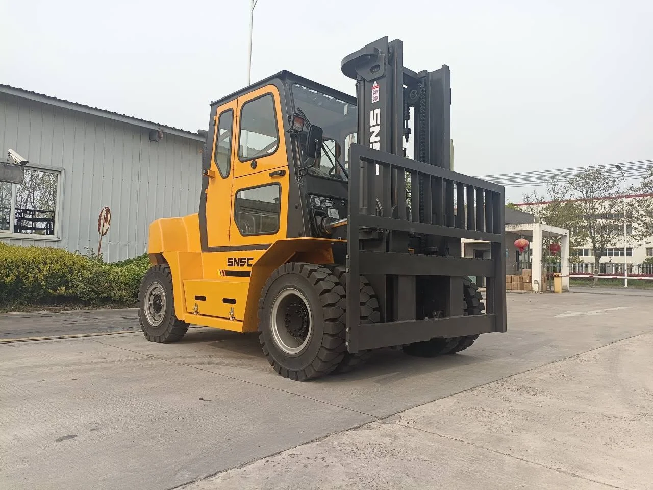 Gabelstapler 7 Ton Diesel Forklift Close Cabin Paper Clamp Forklift ...