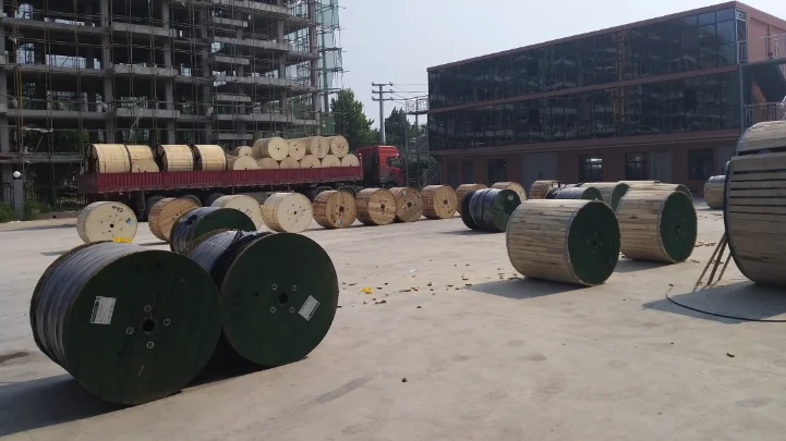 Low Voltage 4c 300 Mm2 Cu/xlpe/pvc Cables 185 Mm2 240 Mm2 300 Mm2 400 ...