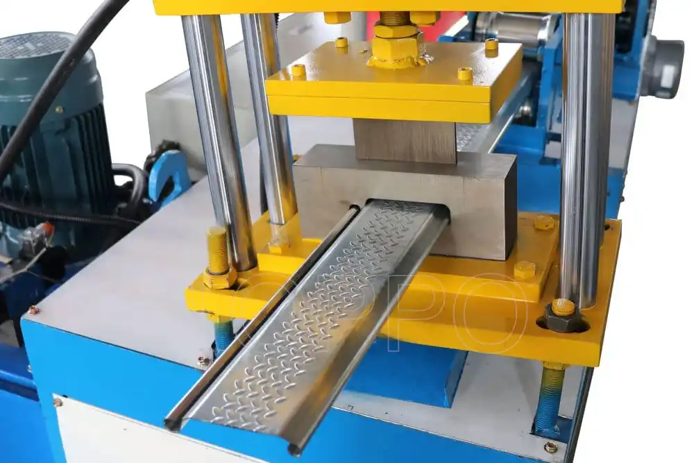 Perforated Roller Thermal Insulation Rolling Shutter Door Roll Forming ...