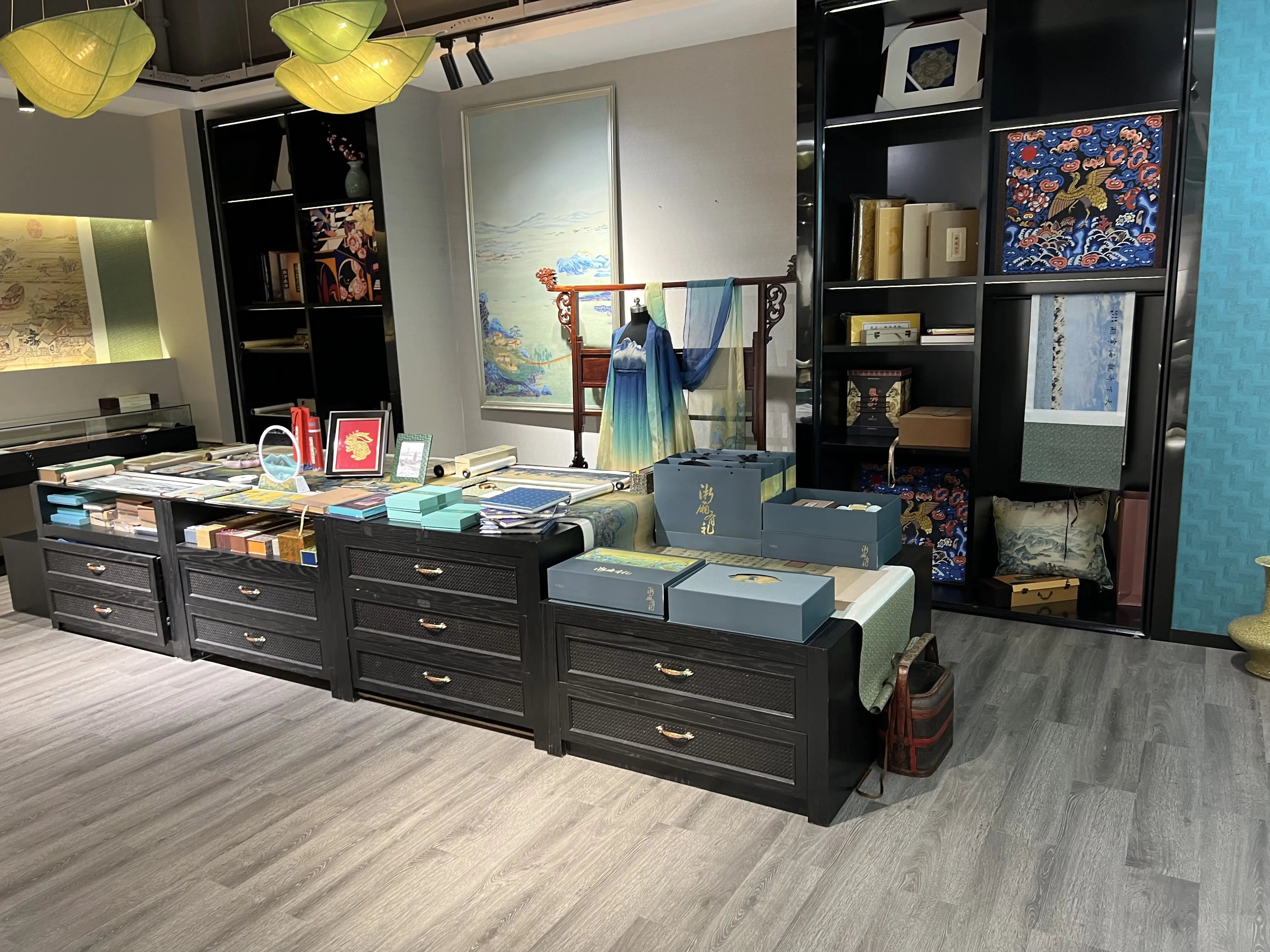 High Quality Wholesale Pink Little Daisy Pattern Silk Dress Fabric For ...