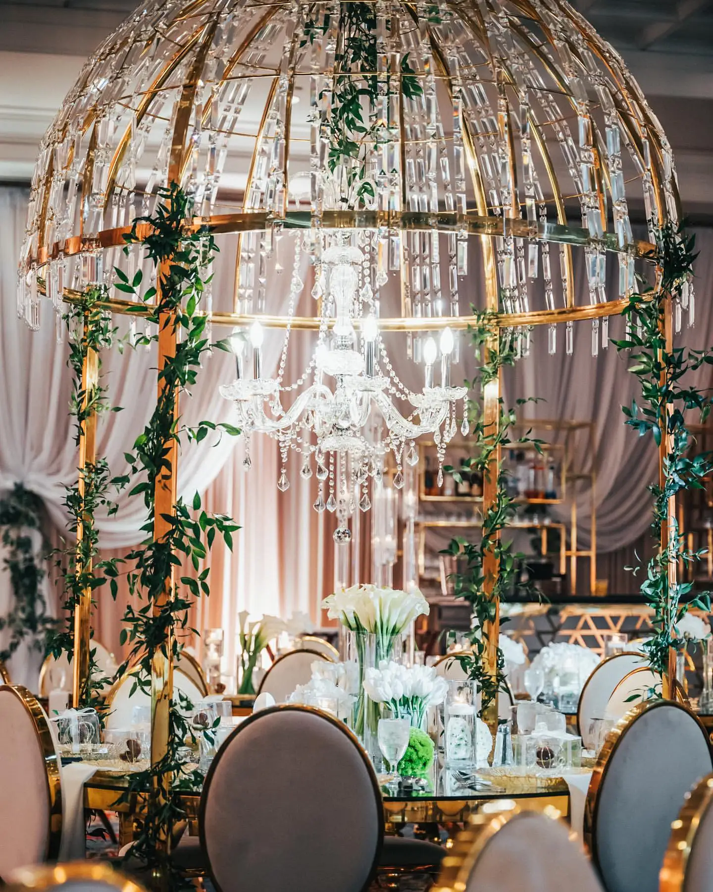 Elegant Event 8 Seater Detachable Nest Top High Crystals Dome Event ...