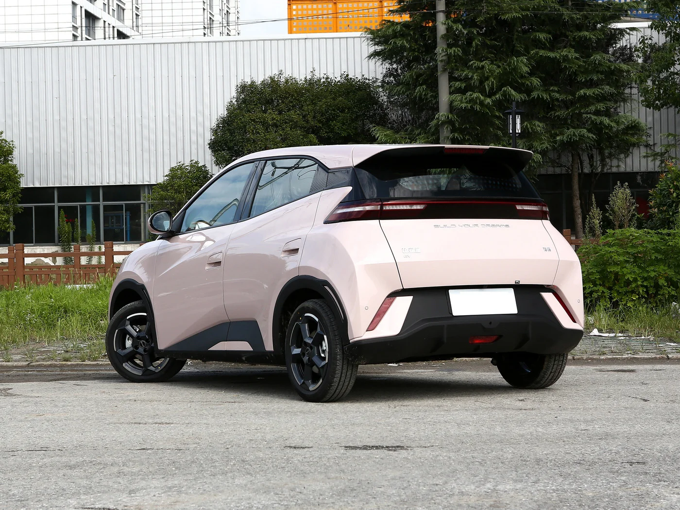 BYD Seagull 2024 Electric SUV - 405km Range & Custom Colors