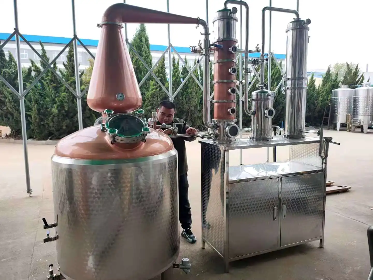 500l Copper Distillation Equipment Gasoline Distiller Pot Stills - Buy ...