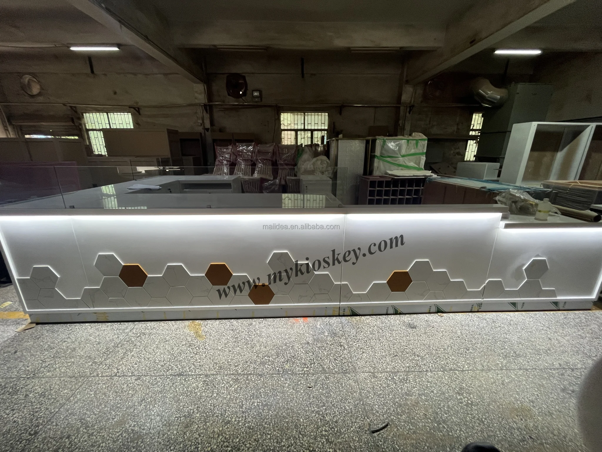 Bubble Tea Bar Counter - Stylish & Durable Design