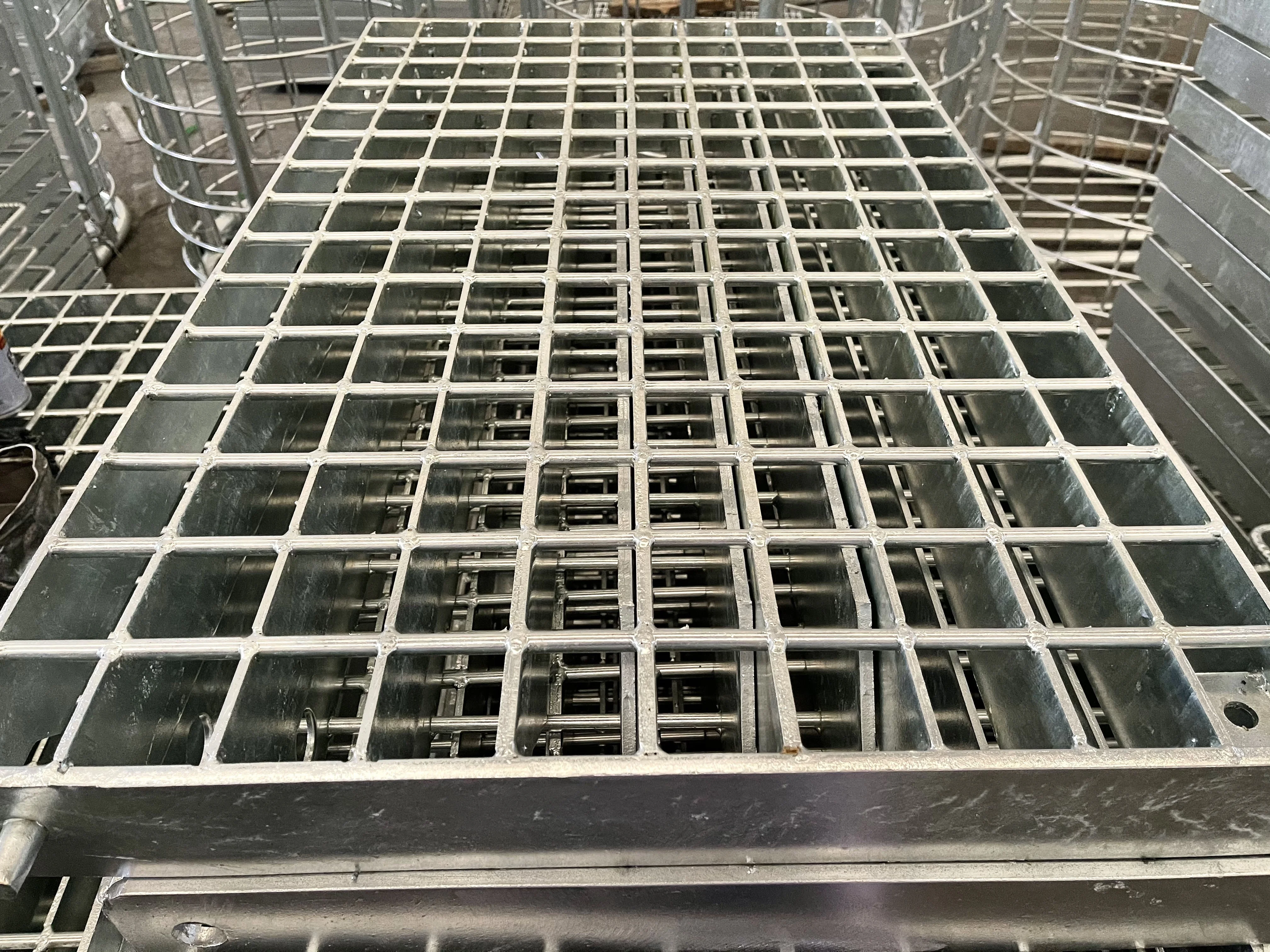 Checkered Plate Grating - Durable Compound Steel Solutions