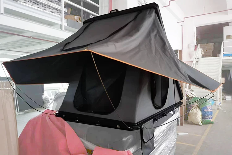 Four Season Aluminum Hardtop Roof Tent with Triangle Clamshell Design ...